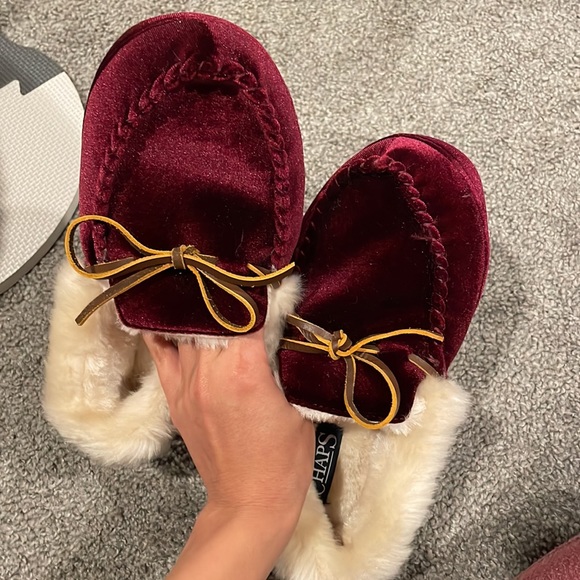 Chaps | Shoes | Brand New Super Cozy Chaps Burgundy Suede Moccasin ...